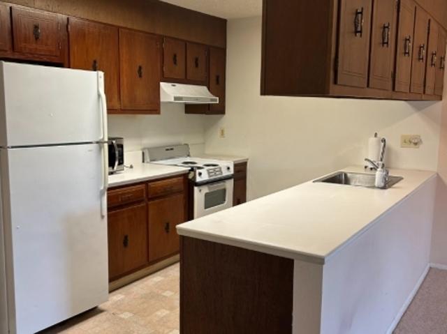 278 Crosse Dr # 2H
