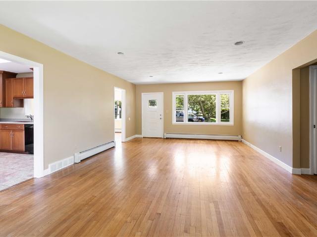 278 Green End Avenue