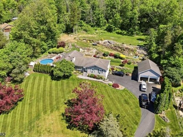 278 Decker Pond Rd, Green Township, NJ 07821