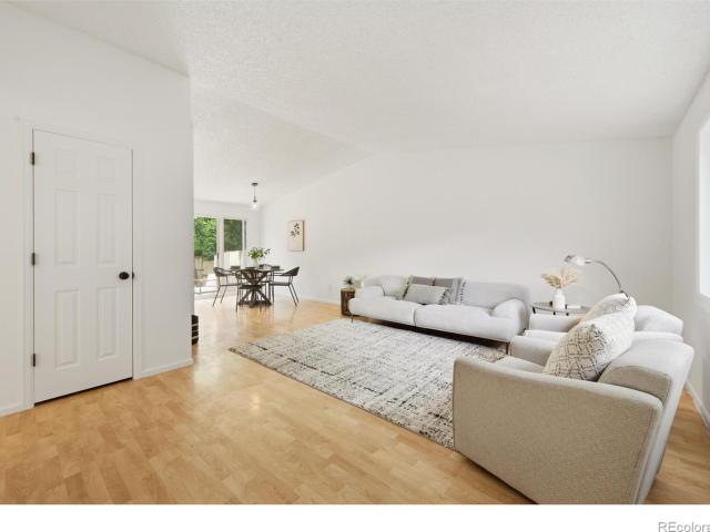 278 E 42nd Street
