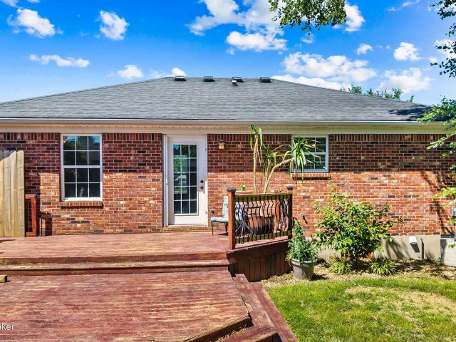 278 E Aulbern Dr