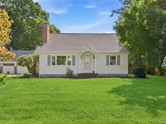 278 Lafayette Ave, Cortlandt Manor, NY 10567