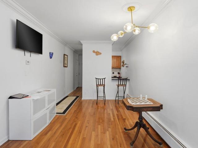278 Monmouth St # 2L