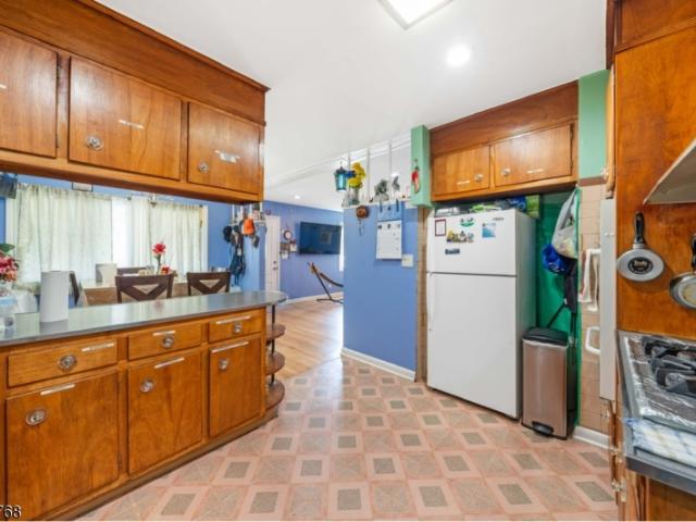 278 North Dr