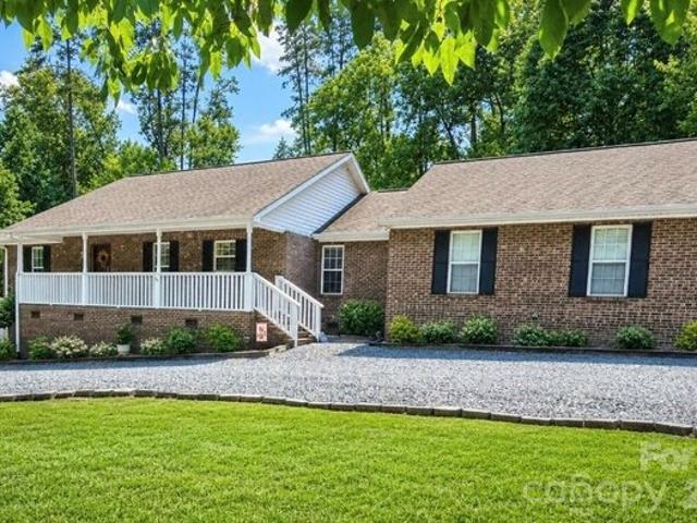 278 Newport Dr, Mount Gilead, NC 27306