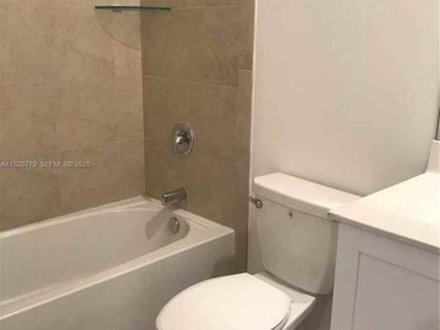 278 NE 208th Ter, Ives Estates, FL 33179