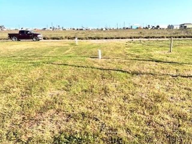 278 Seaview St, Sargent, TX 77414