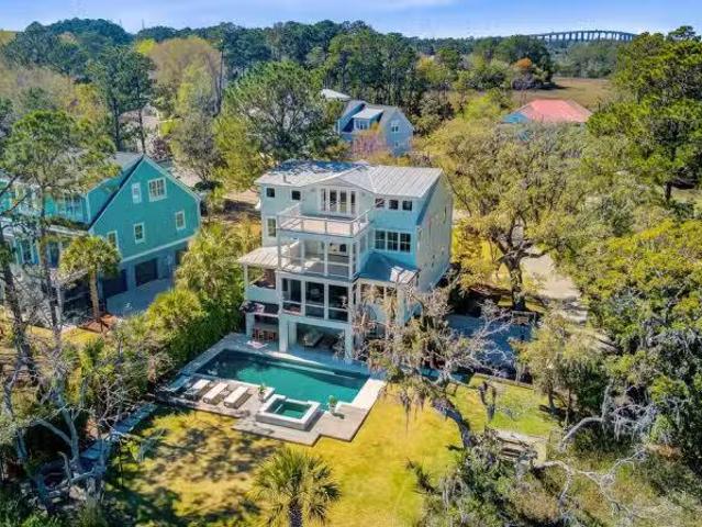 278 River Oak Drive, Mount Pleasant, SC 29464