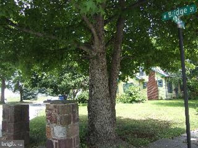 278 W Walnut Street