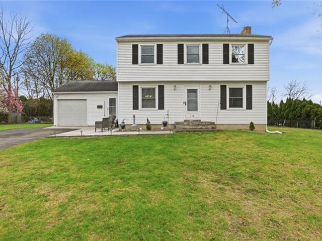 278 Whipple Ln, Rochester, NY 14622