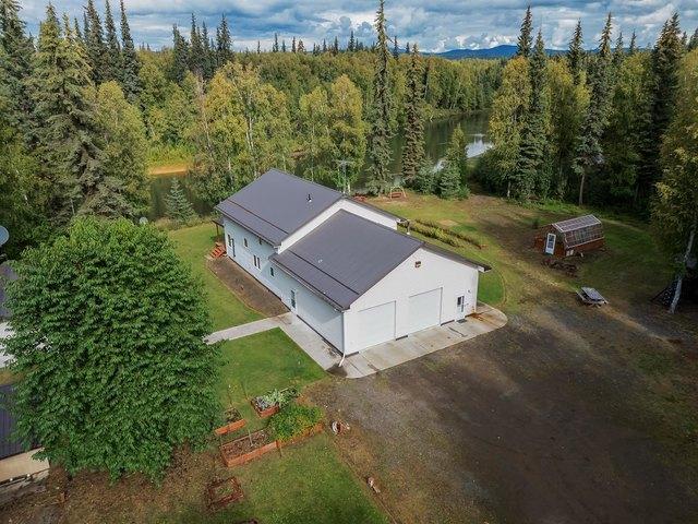 2794 Blue Spruce Way, North Pole, AK 99705