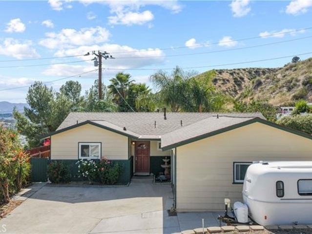 27951 Carvel Dr, Canyon Country, CA 91351