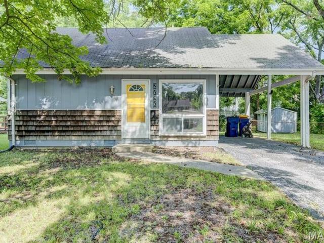 2797 Dawnview Dr, Florissant, MO 63031