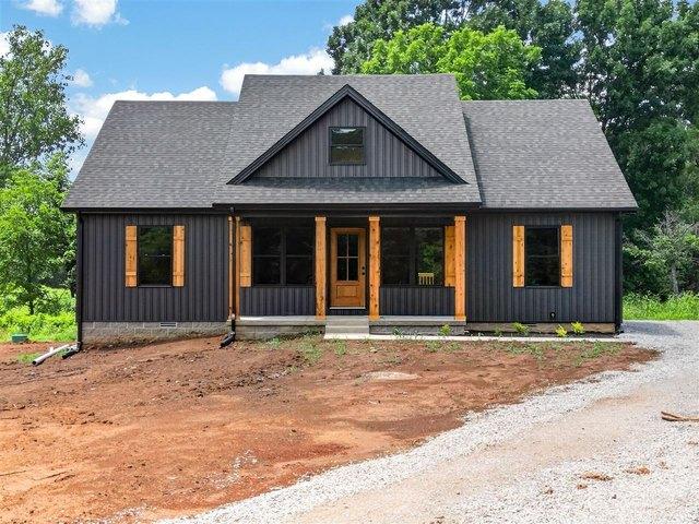 2797 Dennis Corinth Rd, Auburn, KY 42206