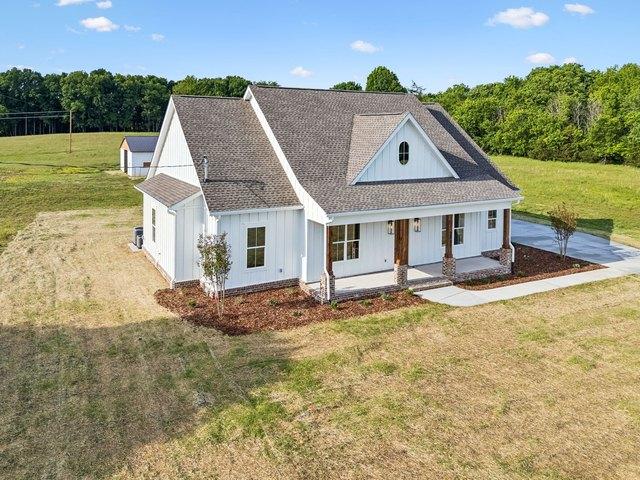 2797 Unionville Rd, Chapel Hill, TN 37034