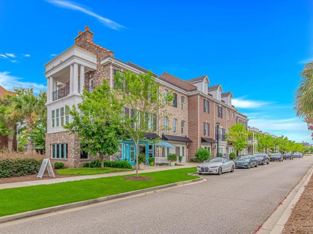 2798 Howard Ave. B