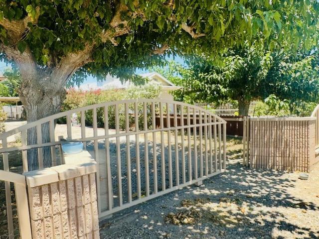 27992 Taft Highway