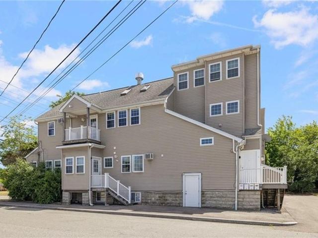2799 Pawtucket Ave, East Providence, RI 02914
