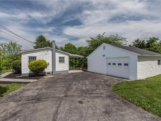 2799 Valley View Drive