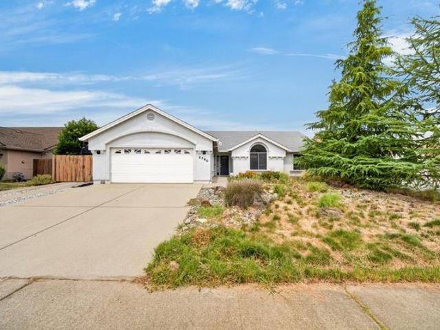 2790 Blue Bell Dr, Redding, CA 96001