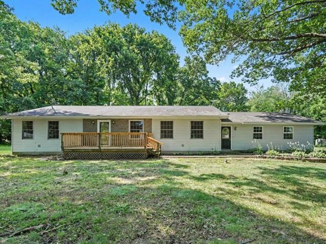 27911 Gideon St, Dowagiac, MI 49047