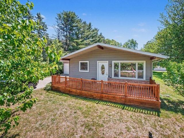 2792 E Miller Rd, Midland, MI 48640