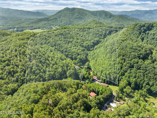 2792 Happy Hollow Rd