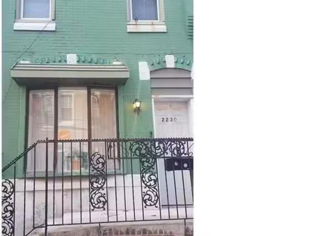 27935590 2230 N Bancroft St