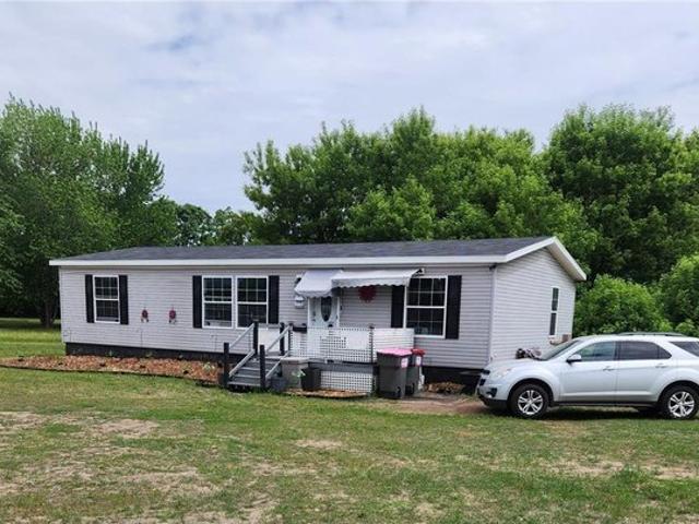 27939 Forest Blvd, Wyoming, MN 55092