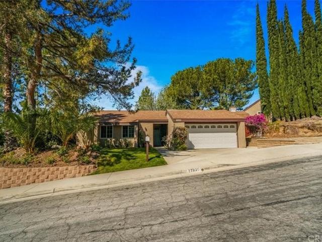 27939 Oakgale Ave, Canyon Country, CA 91351