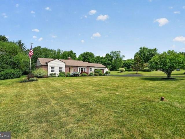 279 Carrie Ln, Harleysville, PA 19438