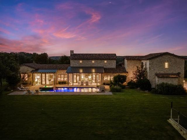 279 Achtzehn Rd, Fredericksburg, TX 78624