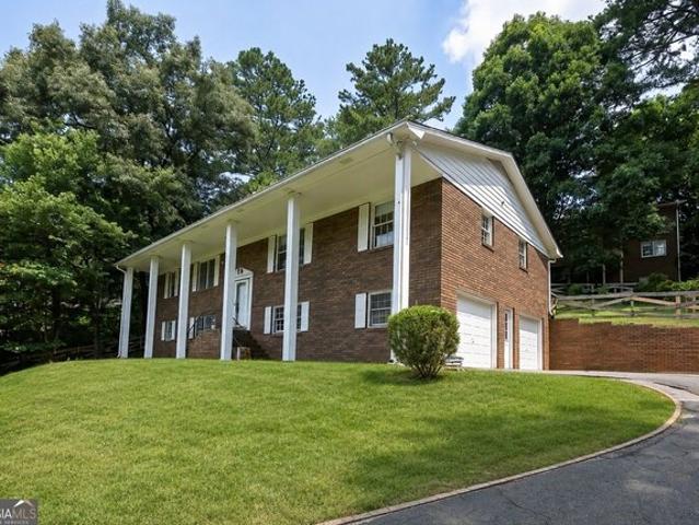 279 Heck Rd NE, Kennesaw, GA 30144