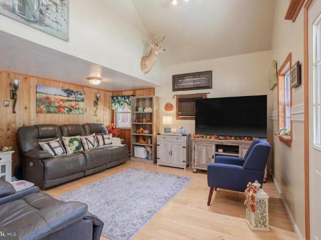 279 Helms Road