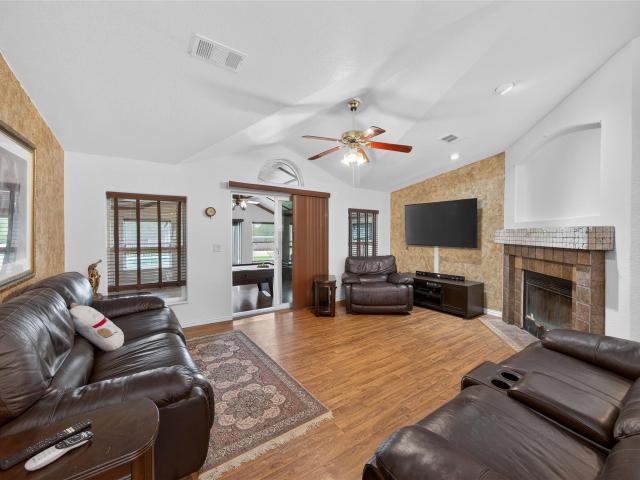 279 Highline Dr