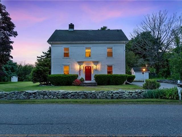 279 Jepson Ln, Portsmouth, RI 02871