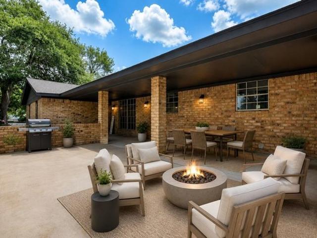 279 Lakeview 3 Rd, El Campo, TX 77437