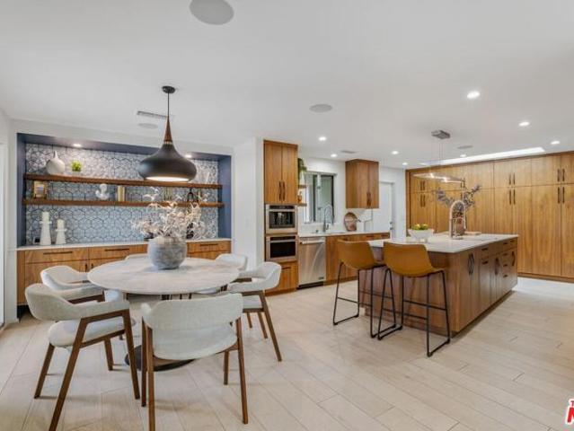 279 Mabery Rd, Santa Monica, CA 90402