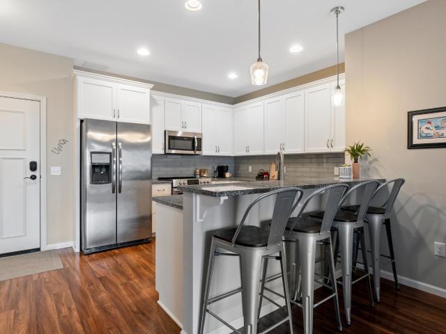 279 Minnesota Avenue W # 203