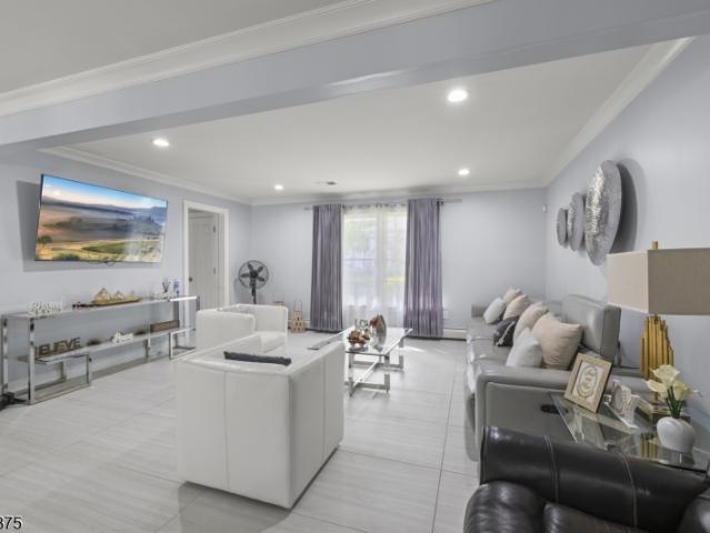 279 Nathan Ct