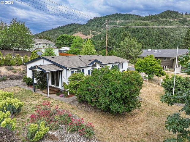 279 ne snohomish ave