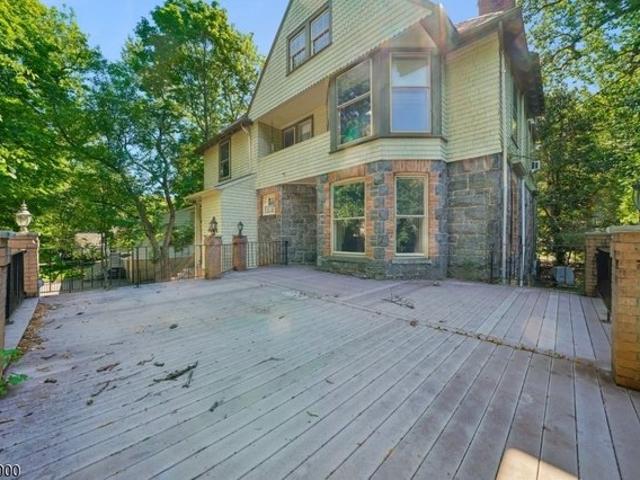 279 Scotland Rd, South Orange Village Township, NJ 07079