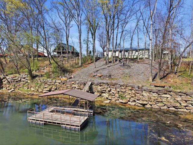 279 River Drive Est