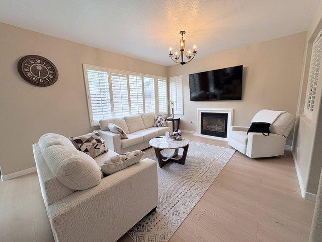 28048 Memory Ln, Santa Clarita, CA 91354