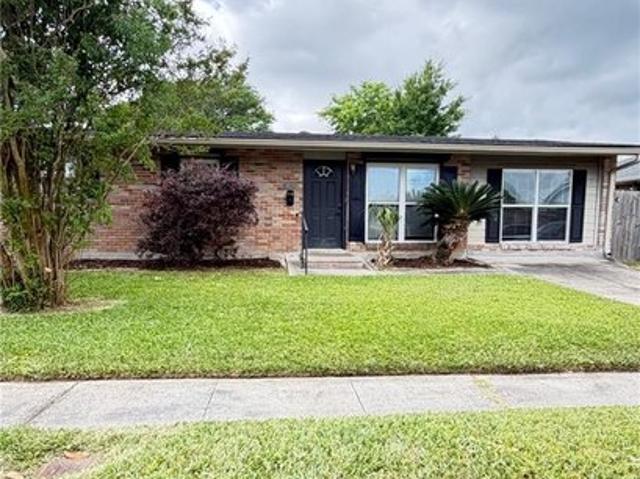 2804 N Turnbull Dr, Metairie, LA 70002