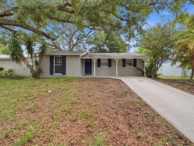 2804 Applewood Dr, Clearwater, FL 33759