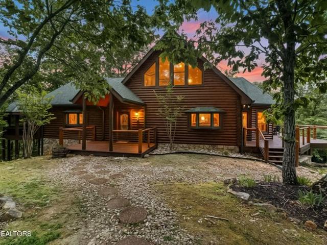 2804 Cedar Falls Way, Sevierville, TN 37862