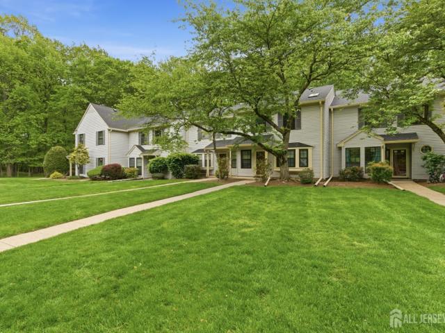 2804 Cricket Circle