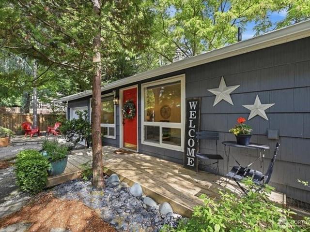 2804 E Howell St, Seattle, WA 98122