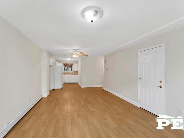 2804 East 11th Street